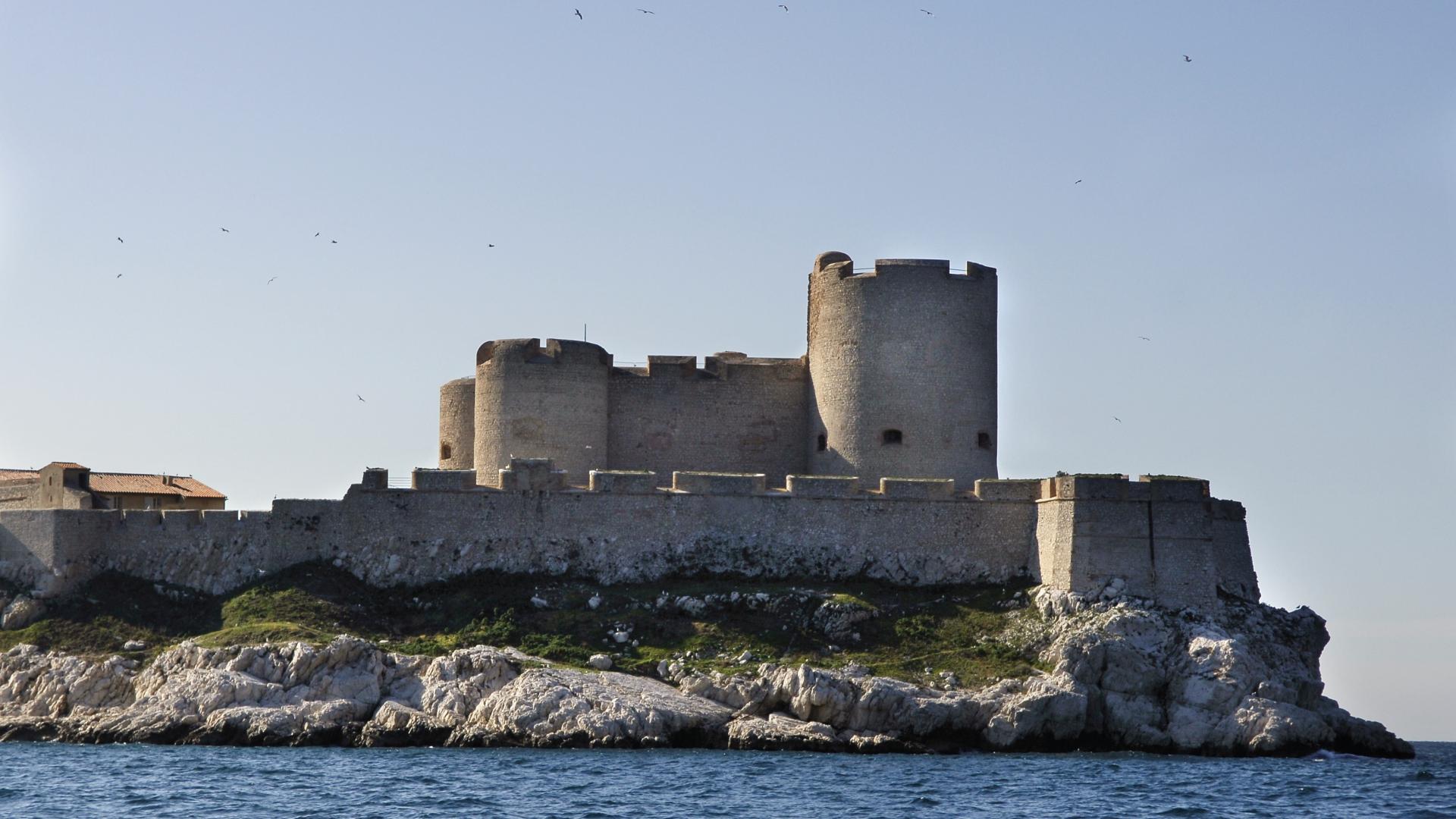 The islands of Frioul and ‘Château d’If’ (If Castle) | Marseille Tourism