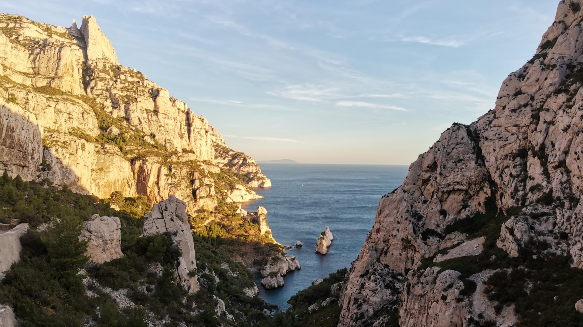 Autumn walks in the Calanques | Marseille Tourism
