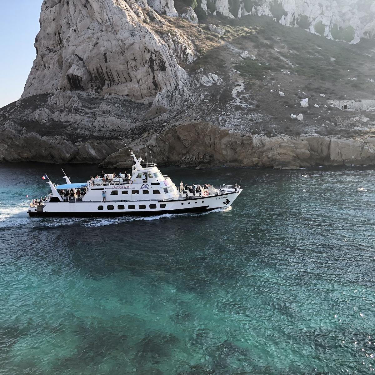 Visite des Calanques en bateau privé | Office de Tourisme de Marseille