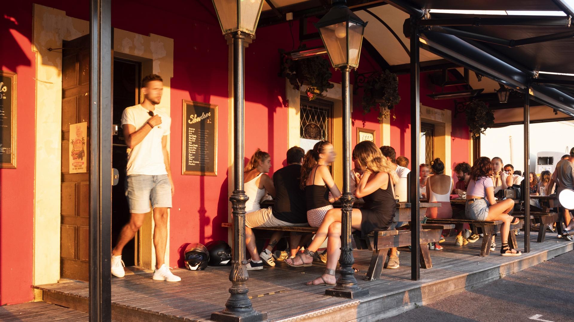 Evening summer parties in Marseille | Marseille Tourism